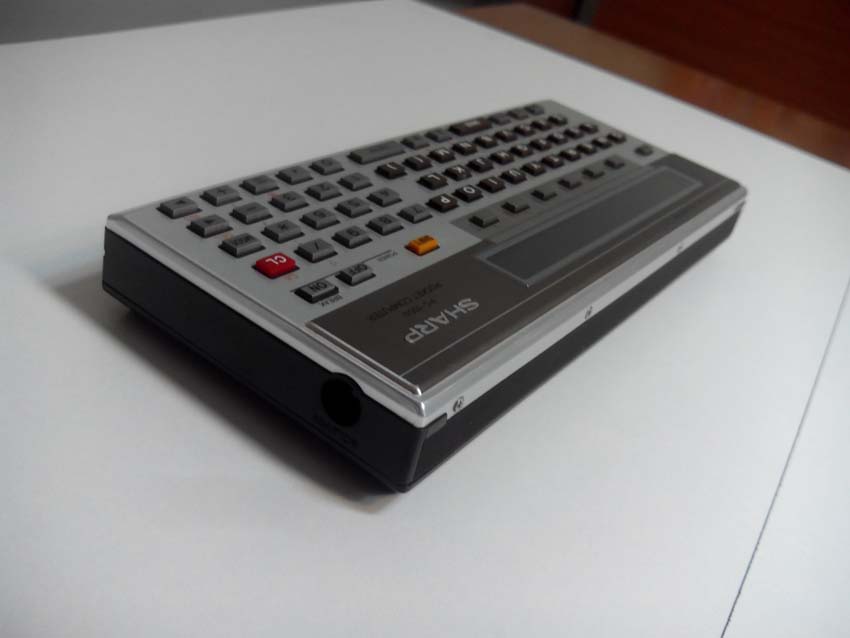 Sharp calculator PC-1500 with leather case(nº70) – Casio 880