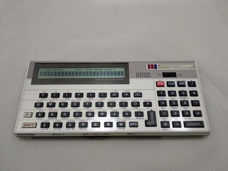 Calculadora Casio FX-750P (F) con módulo RC-4, # 562 – Casio 880